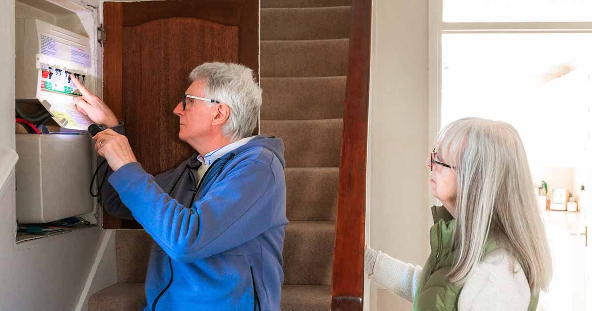 Electrical fire prevention tips for homeowners and landlords | Allianz ...